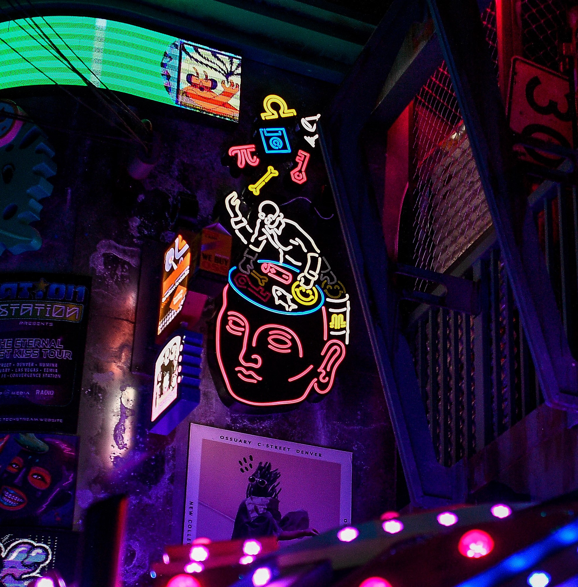Neon Signs – Benefits and Drawbacks | RiNo Sign Works